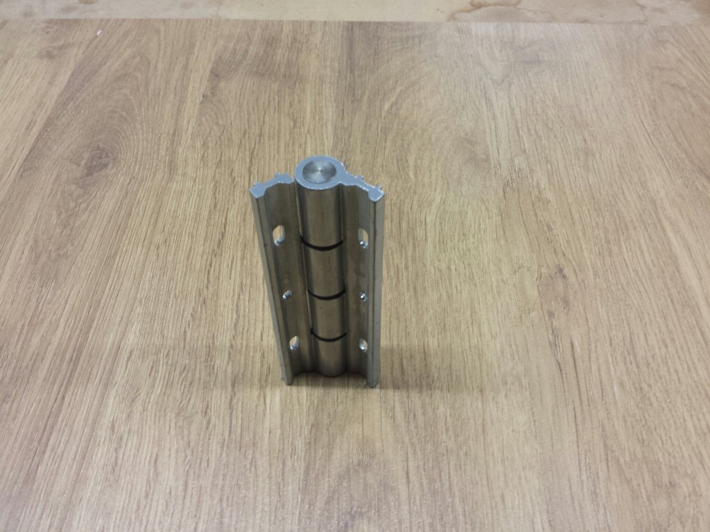 Bifold Hinges – LockStocker – King Solutions